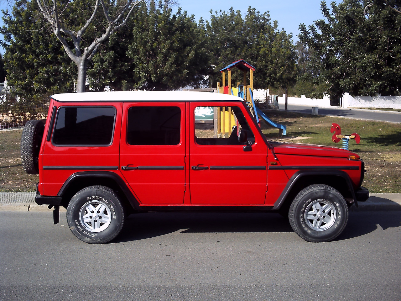 MERCEDES G 300 GD :: SpeedMotors